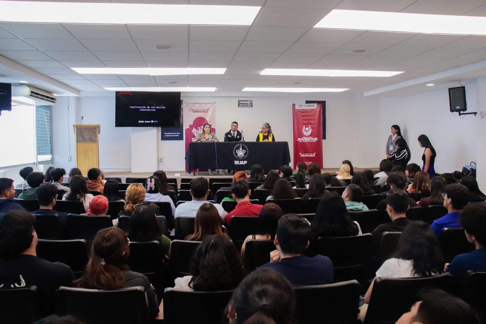 IJMP y Policía Cibernética imparten conferencia sobre prevención de ...